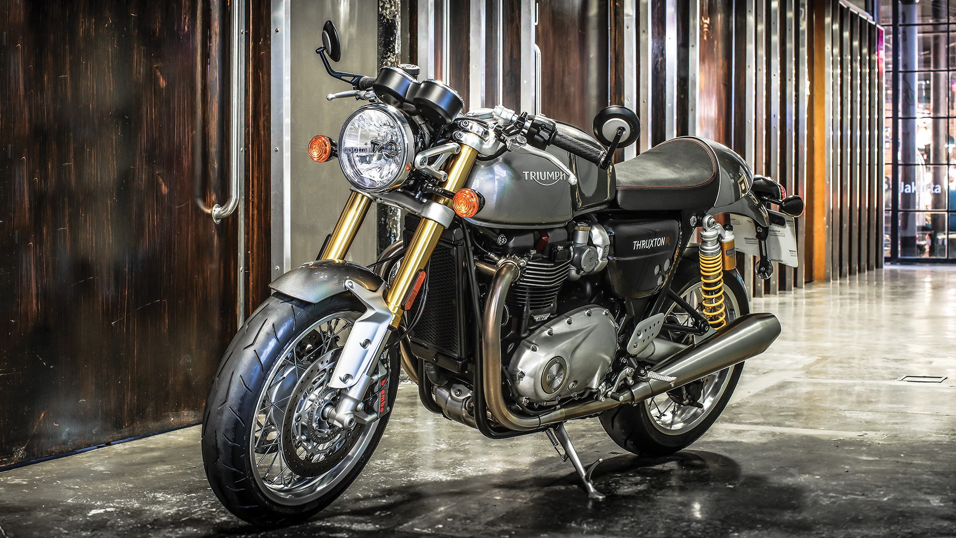 Triumph Thruxton R Wallpapers | BadAssHelmetStore