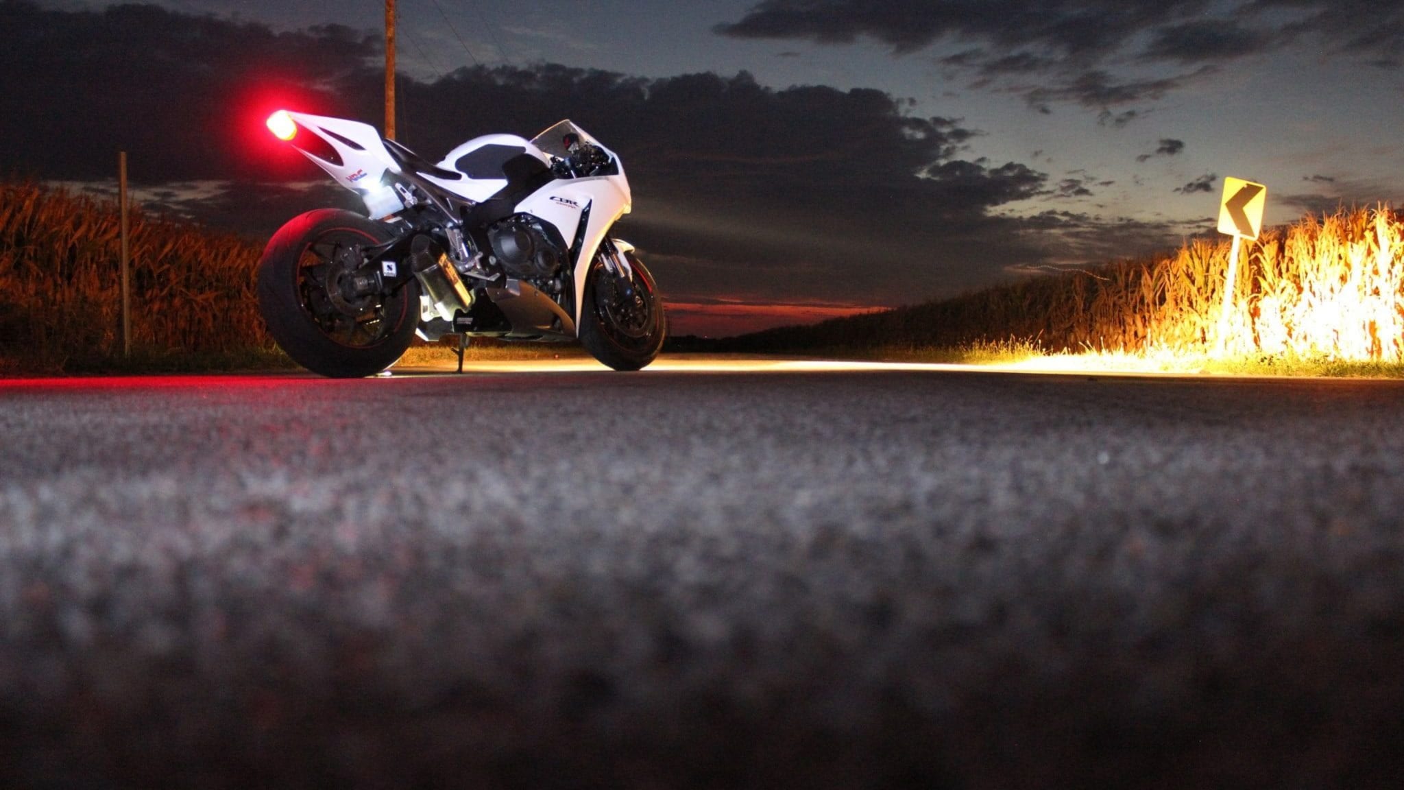 Honda Motorcycle [4K] Wallpapers | BadAssHelmetStore